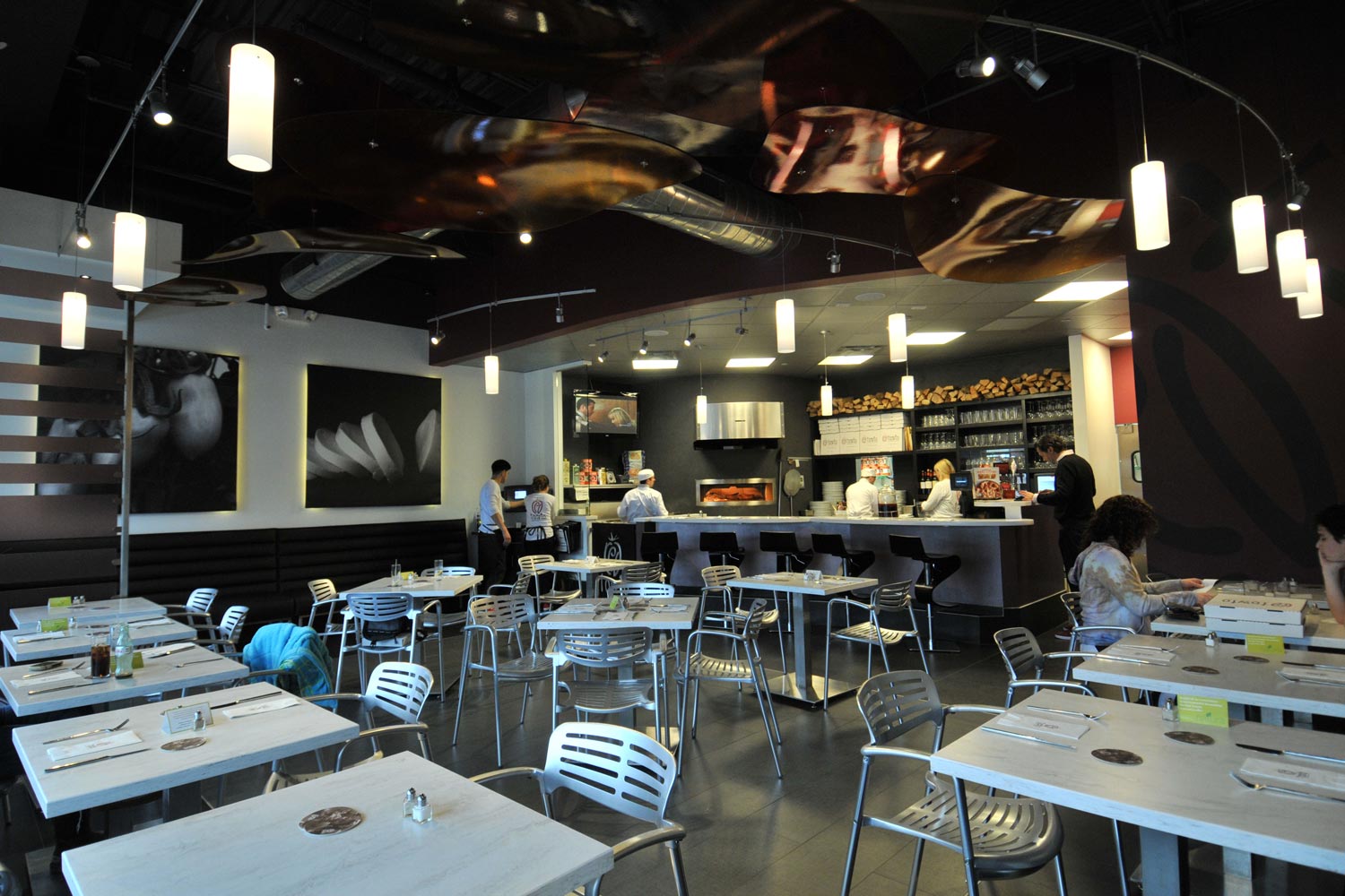 Red Tomato Artisanal Pizza - Granoff Architects