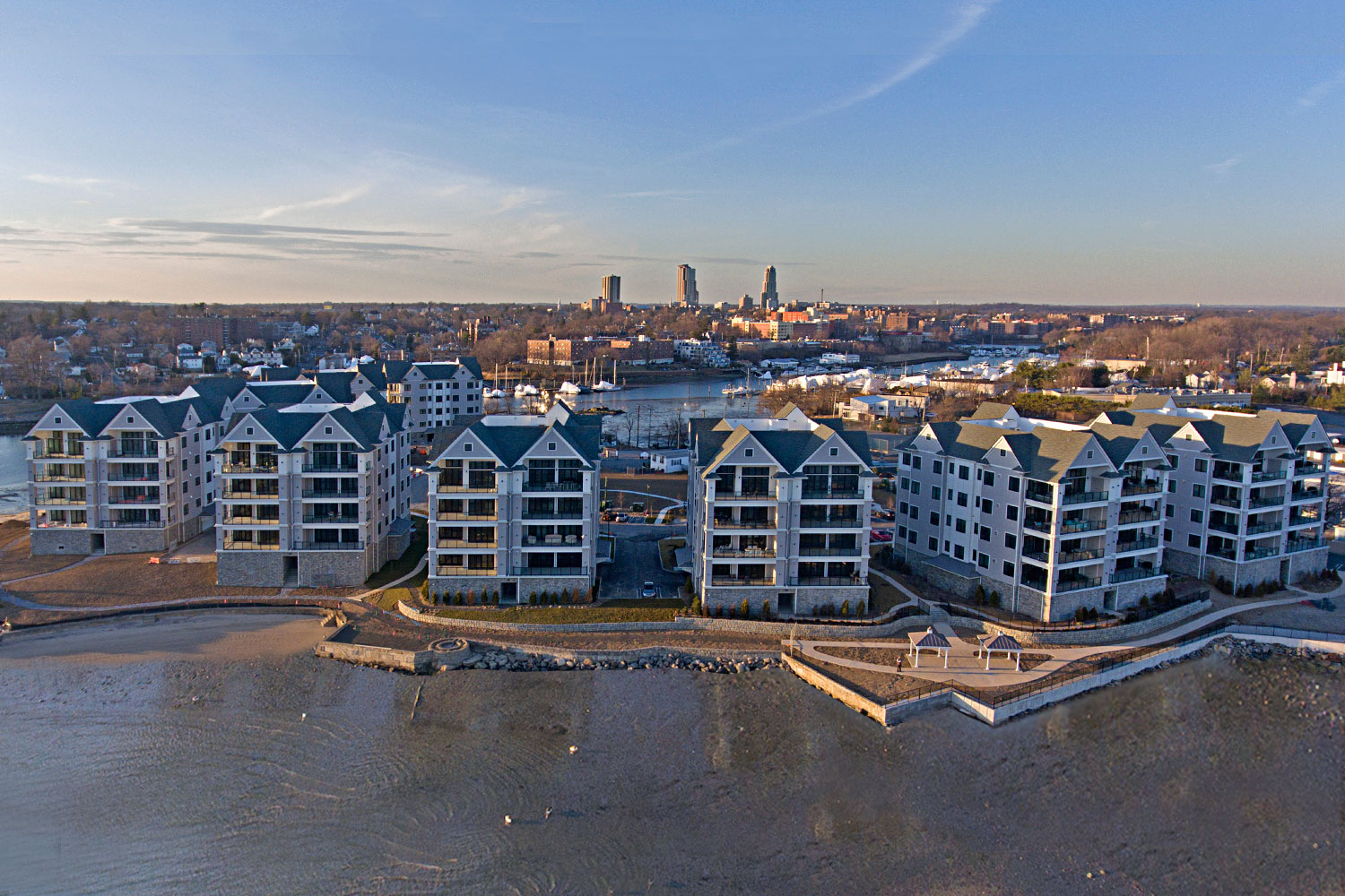 Watermark Pointe - Granoff Architects